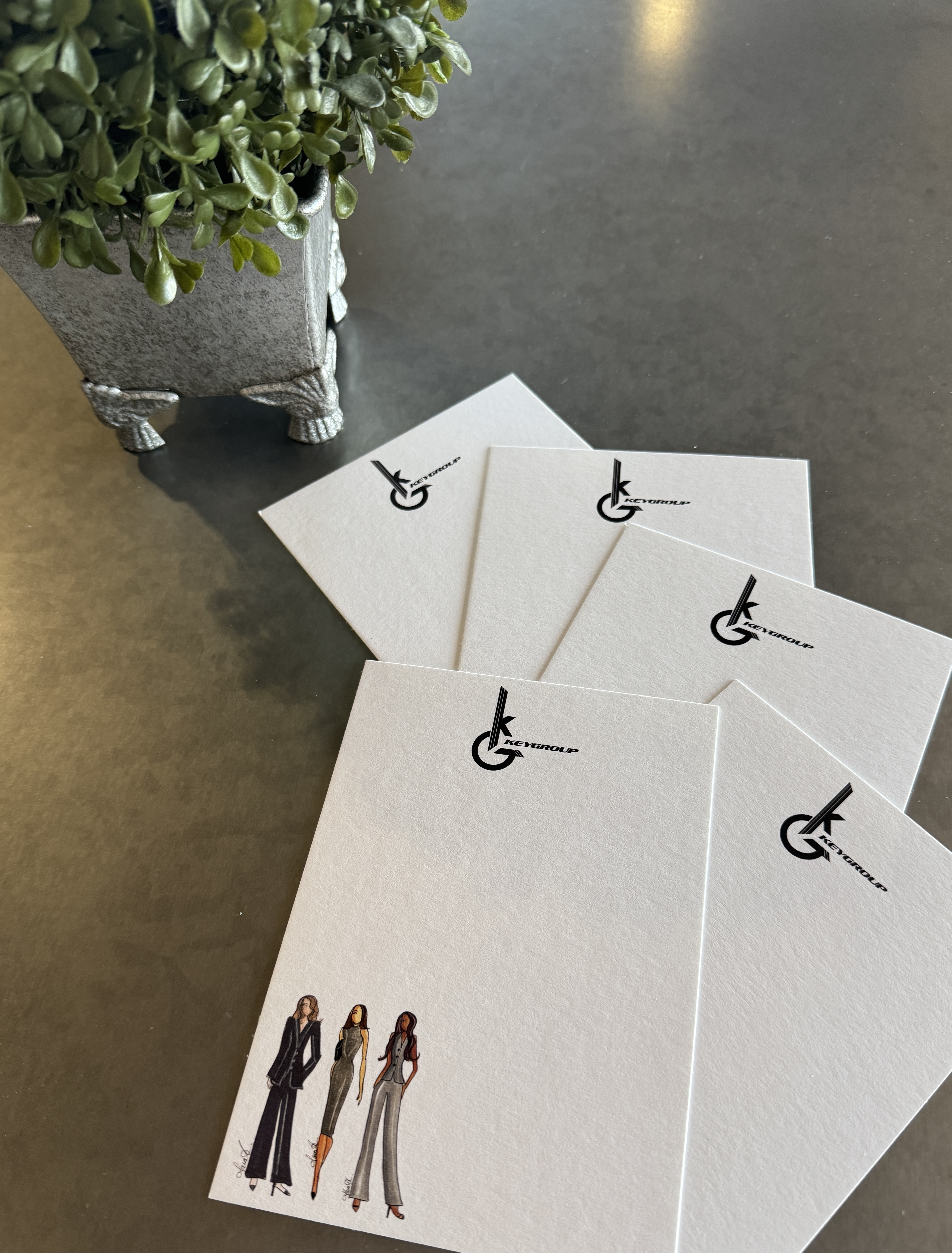 Key Group Cards – Zona Girl